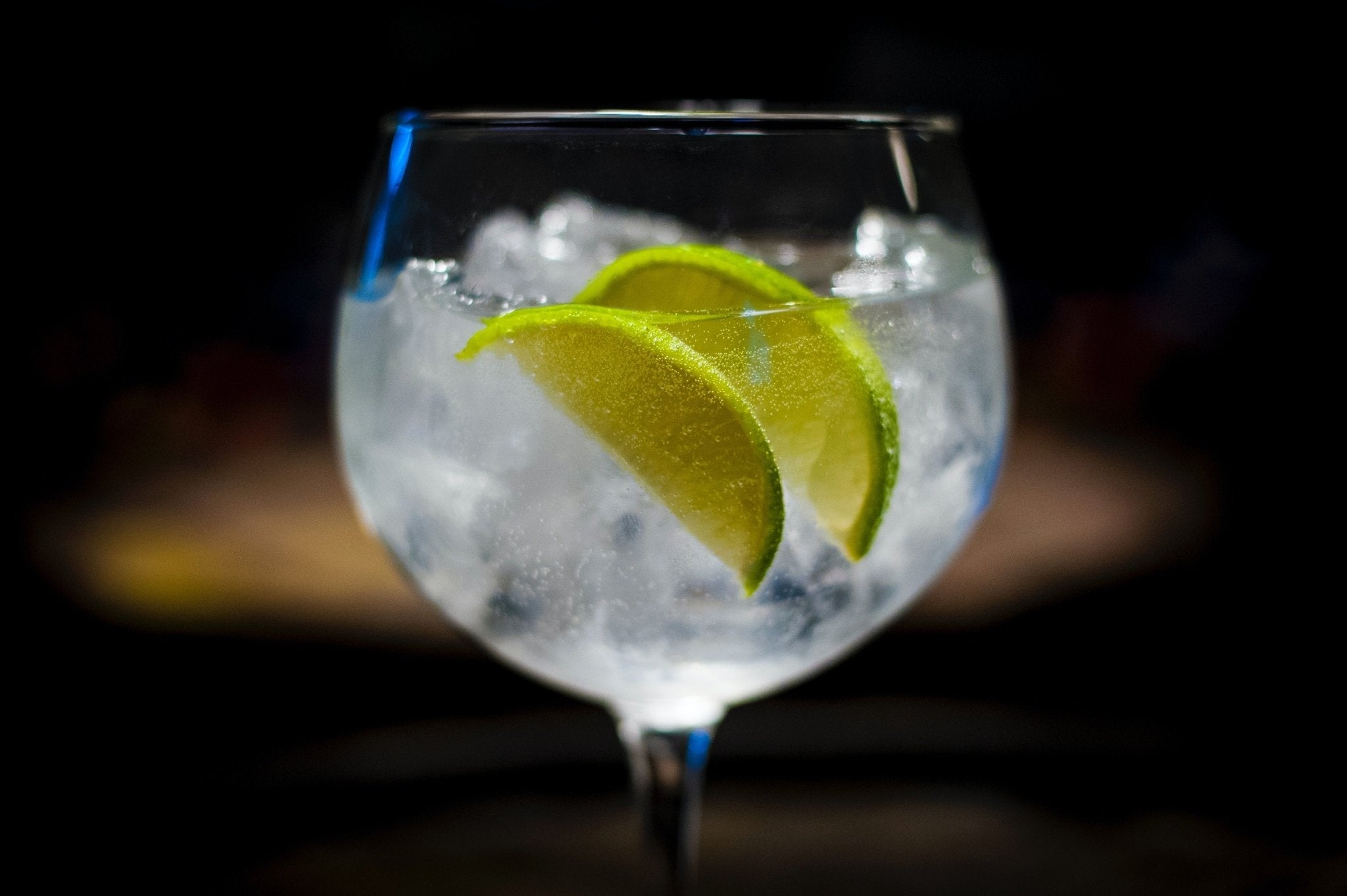 How is Non-Alcoholic Gin Made? A Complete Guide | Boisson